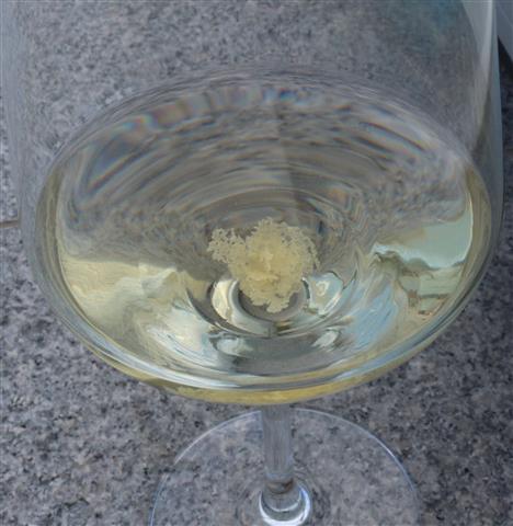 Weinstein: Was bedeutet Weinstein in der Flasche?